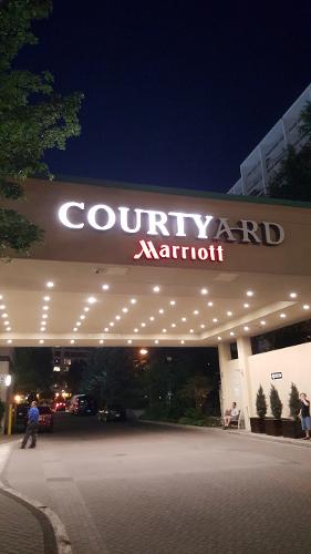 Book Courtyard by Marriott Downtown Toronto, Toronto from $111/night ...