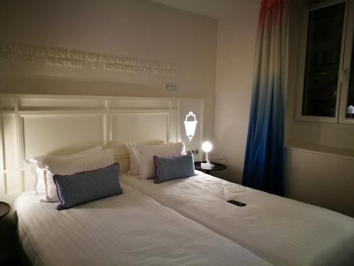 Book Hôtel 34B - Astotel, Paris, France - Hotels.com